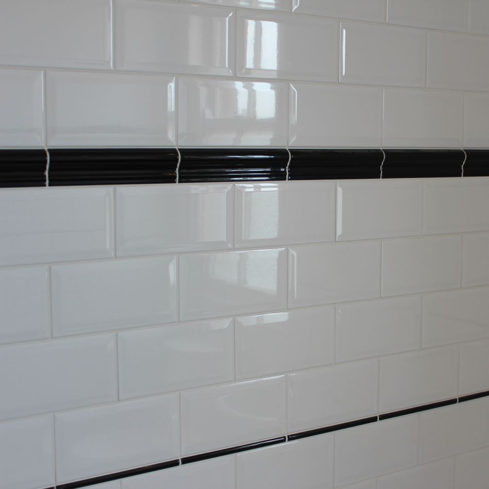 1cm x 15cm Black Pencil Border Tiles - Tile Choice