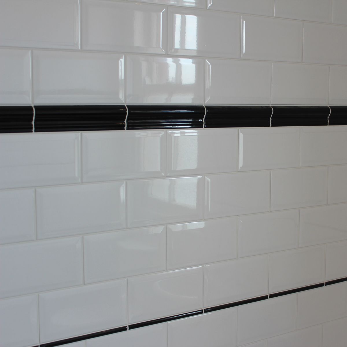 1cm x 15cm Black Pencil Border Tiles - Tile Choice